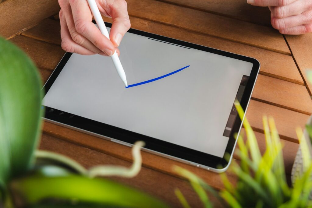 4 Best 24 inch 4k Drawing Tablets for Immersive Experience - Bomb Report